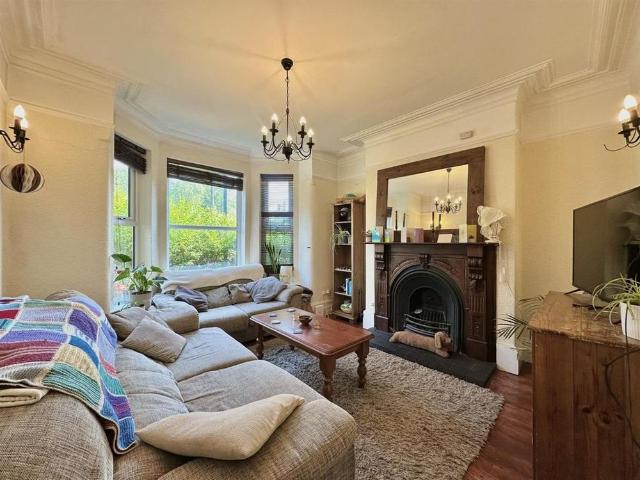 4 bedroom house to rent