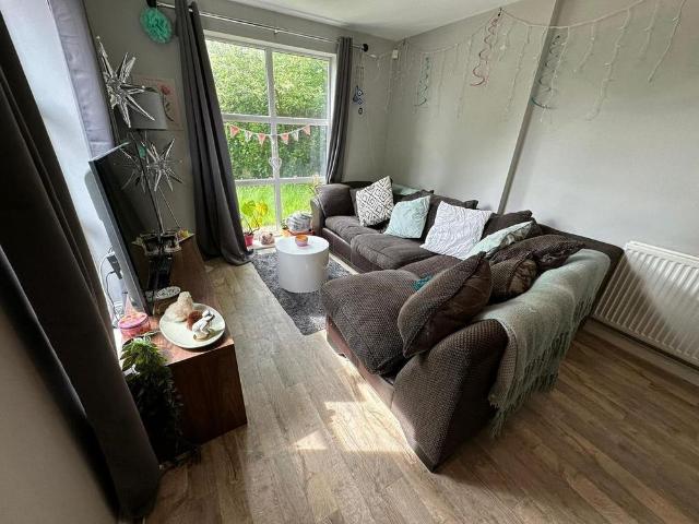 4 bedroom house to rent