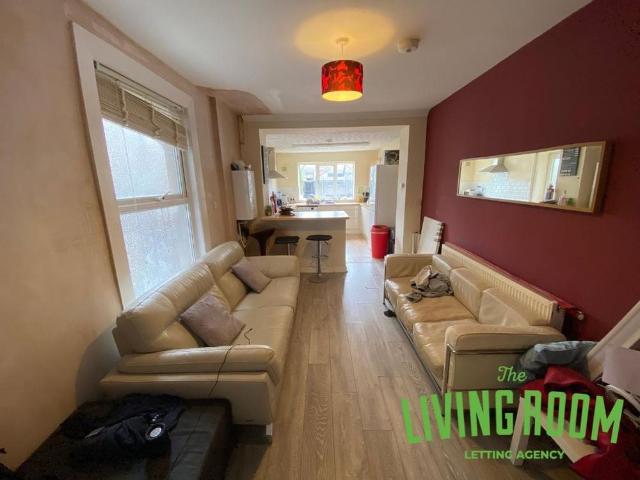 4 bedroom house to rent