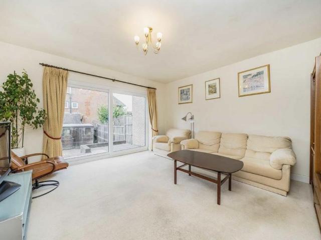 4 bedroom house to rent