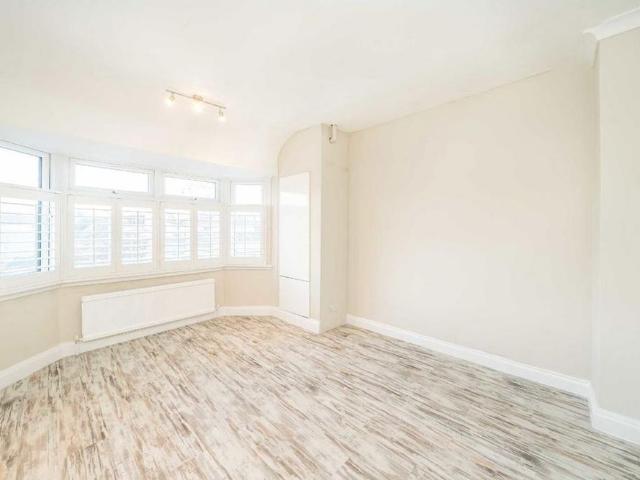 4 bedroom house to rent