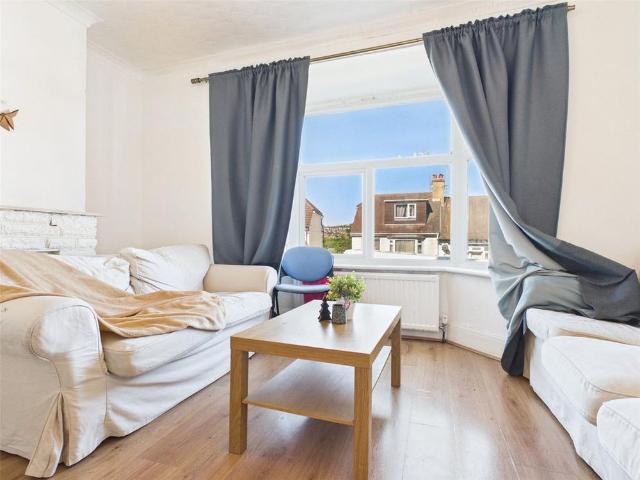 4 bedroom house to rent