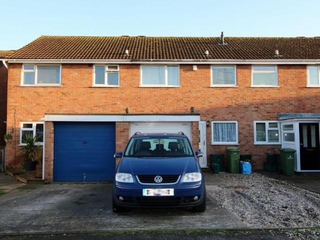 4 bedroom house to rent