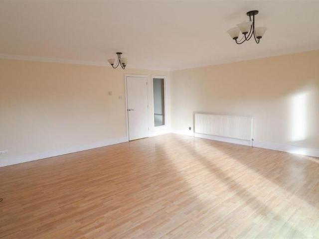 4 bedroom house to rent