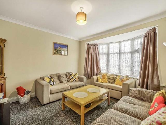 4 bedroom house to rent