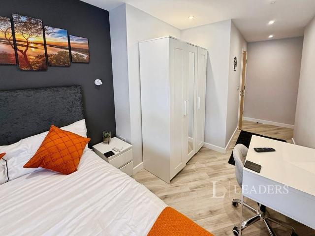 4 bedroom house to rent