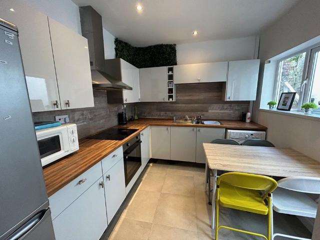4 bedroom house to rent