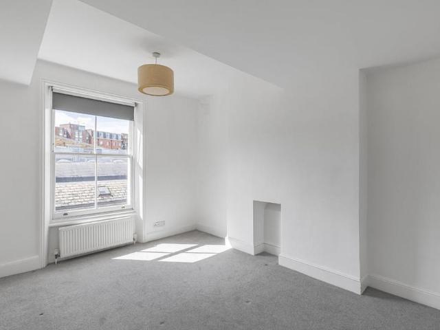 4 bedroom house to rent