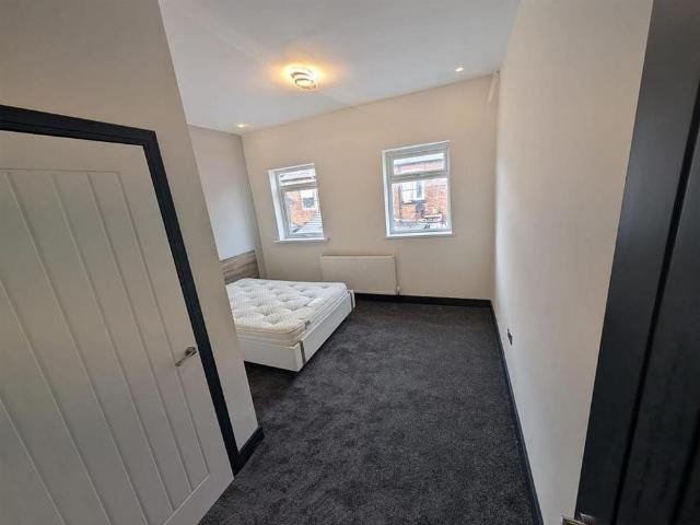 4 bedroom house to rent