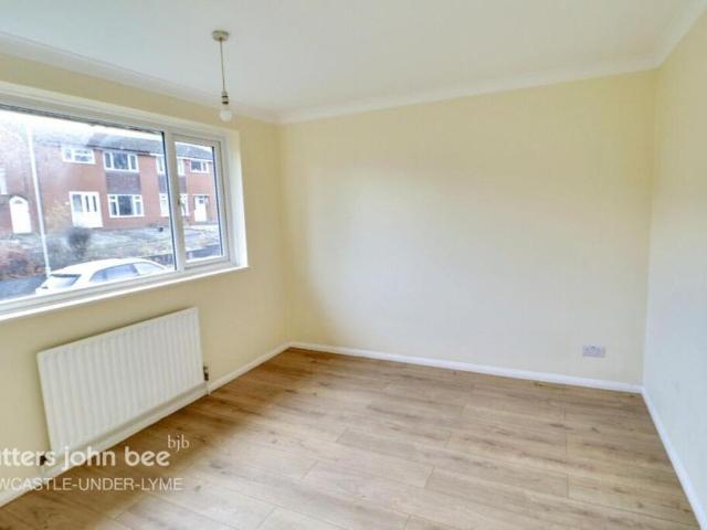 4 bedroom house to rent