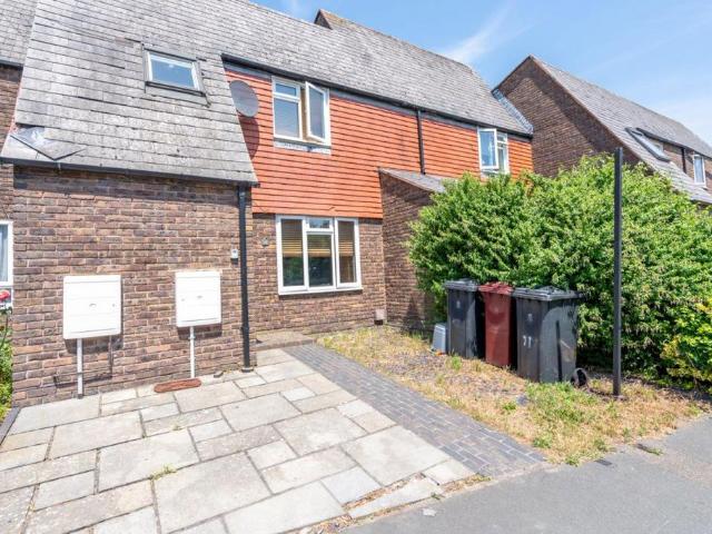 4 bedroom house to rent
