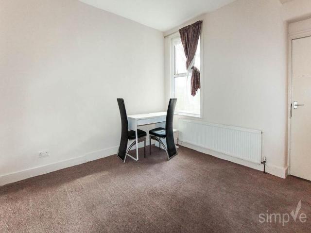 4 bedroom house to rent