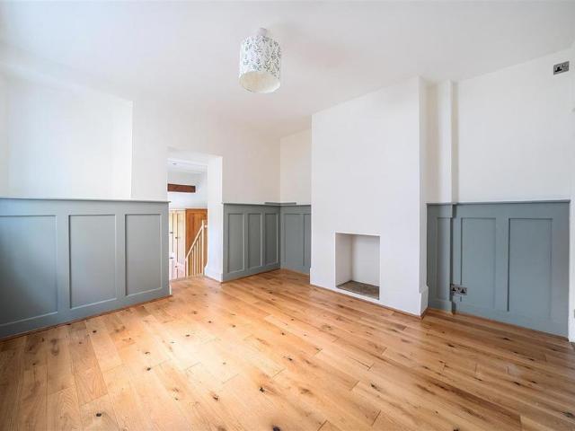 4 bedroom house to rent