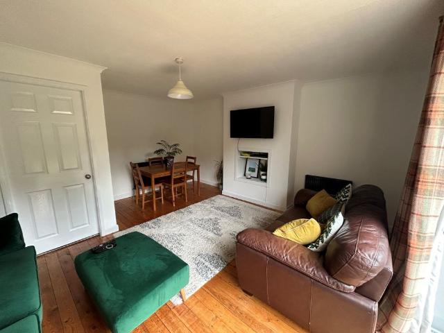 4 bedroom house to rent