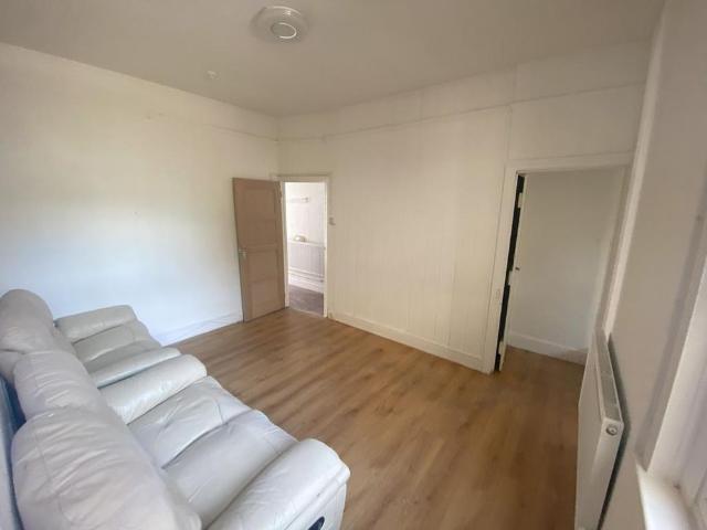 4 bedroom house to rent