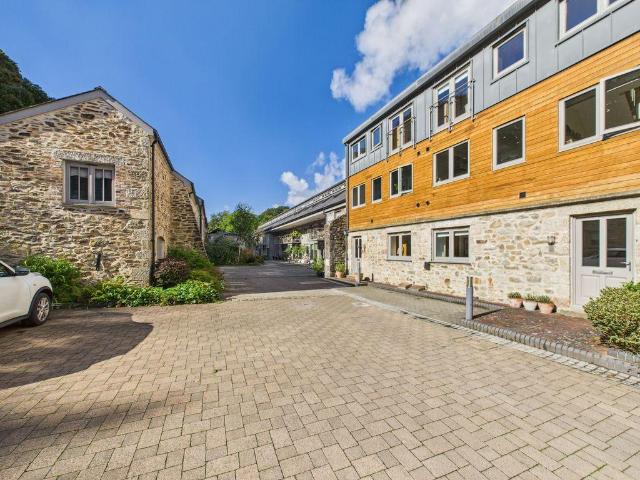 4 bedroom house to rent
