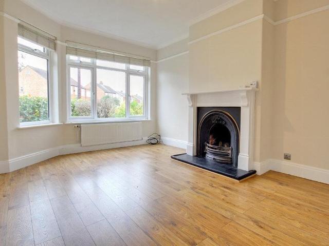 4 bedroom house to rent
