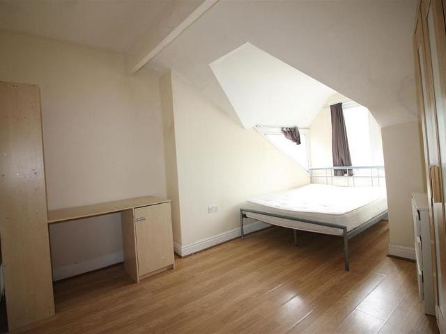 4 bedroom house to rent