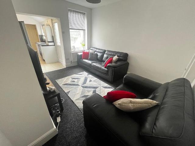 4 bedroom house to rent