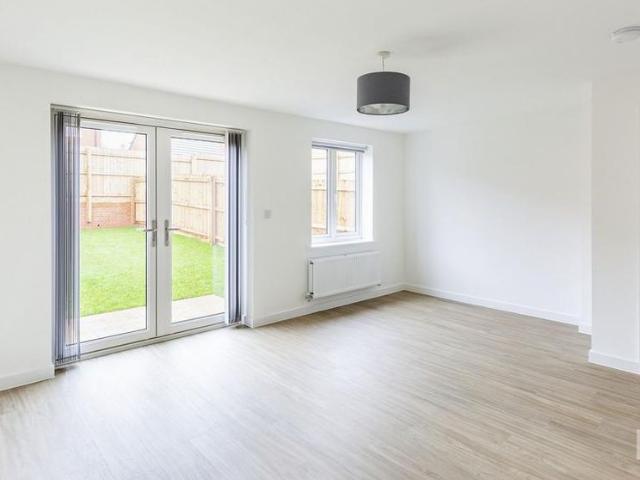 4 bedroom house to rent