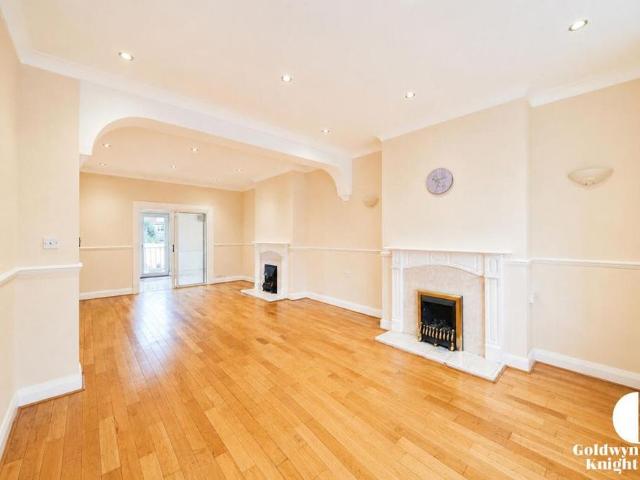 4 bedroom house to rent