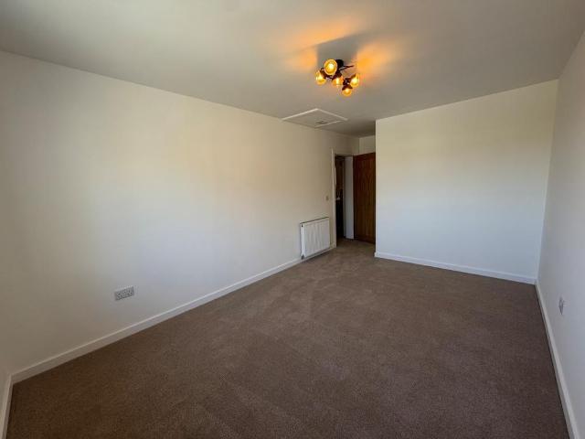 4 bedroom house to rent