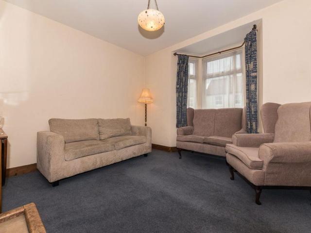 4 bedroom house to rent