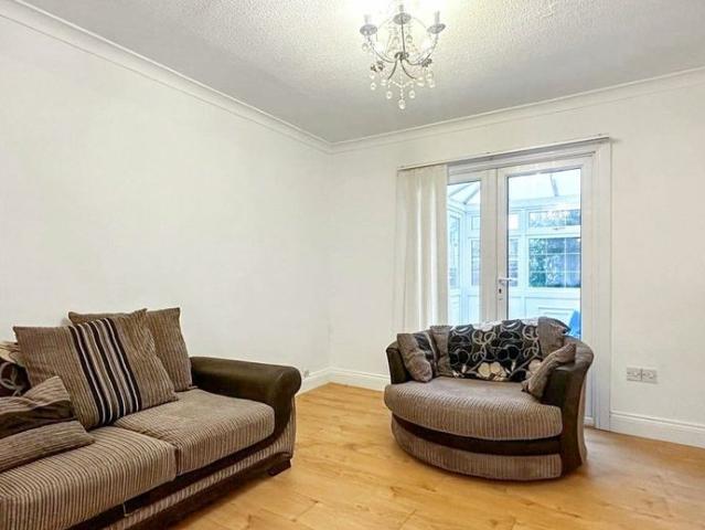 4 bedroom house to rent
