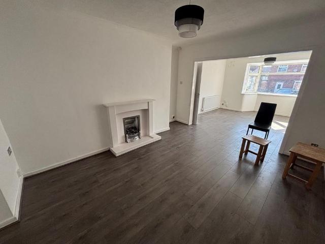 4 bedroom house to rent