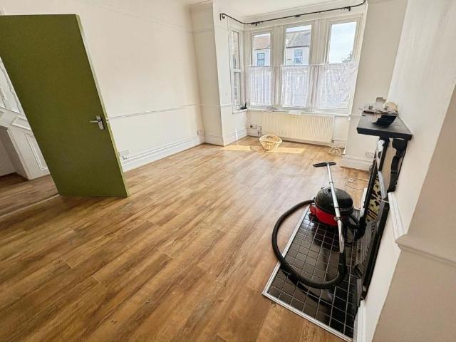 4 bedroom house to rent