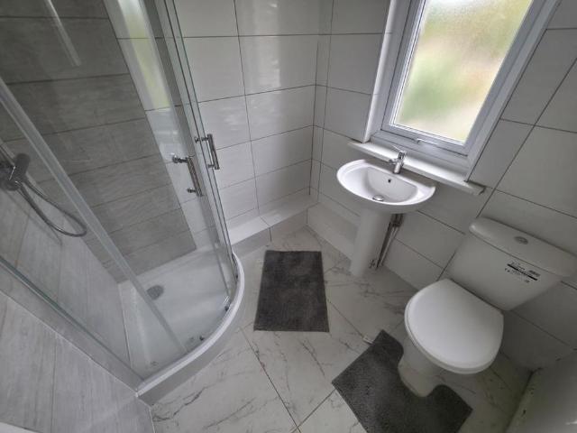 4 bedroom house to rent