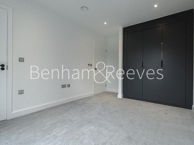 4 bedroom house to rent