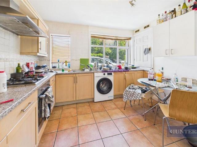 4 bedroom house to rent