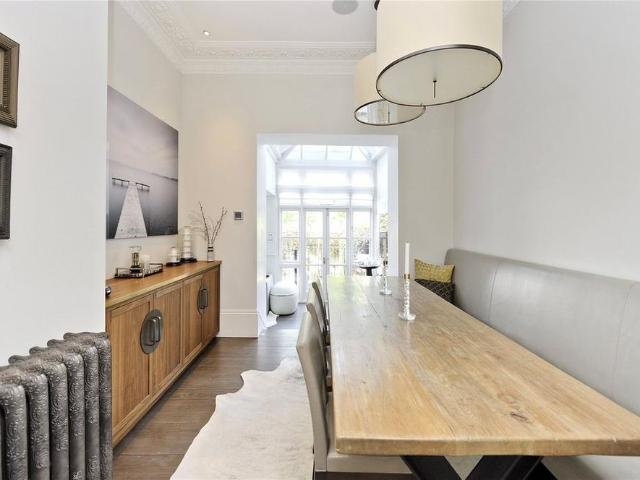4 bedroom house to rent