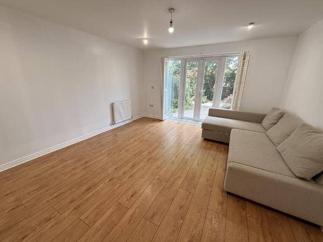 4 bedroom house to rent