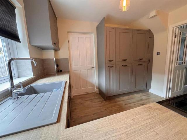 4 bedroom house to rent