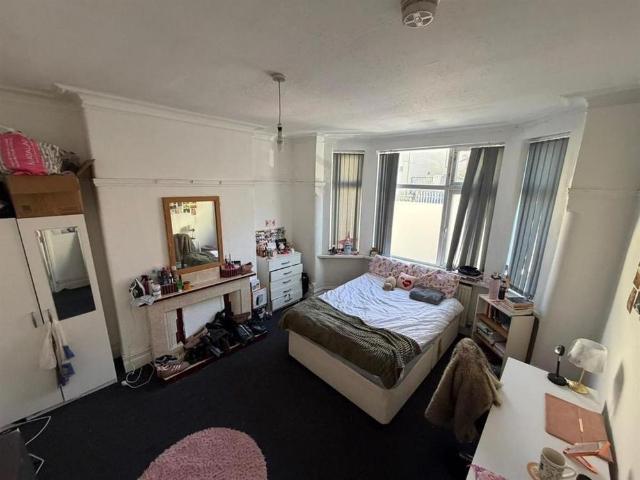 4 bedroom house to rent