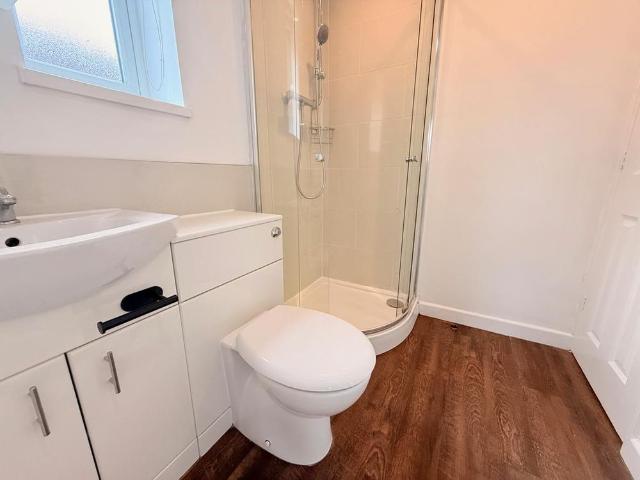4 bedroom house to rent