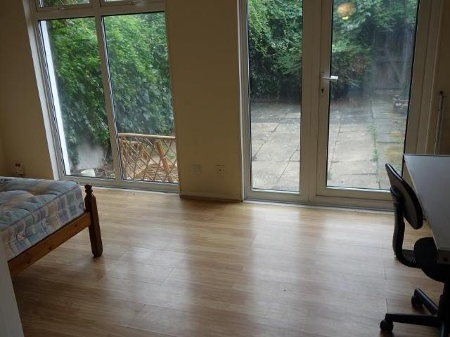 4 bedroom house to rent