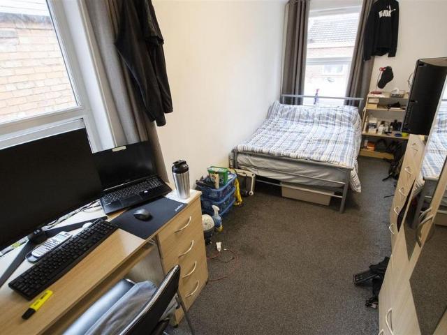 4 bedroom house to rent