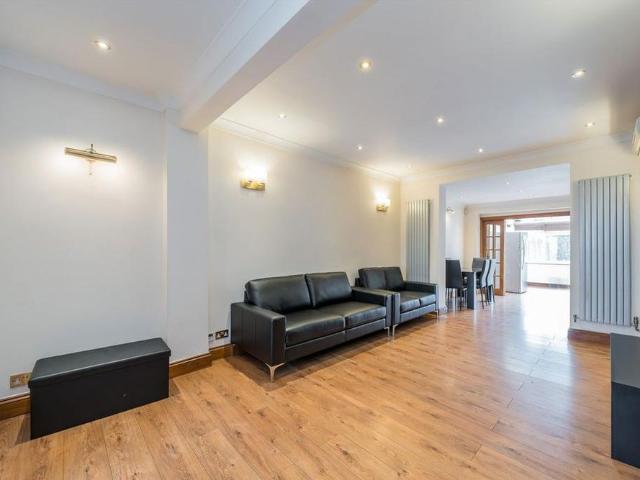 4 bedroom house to rent