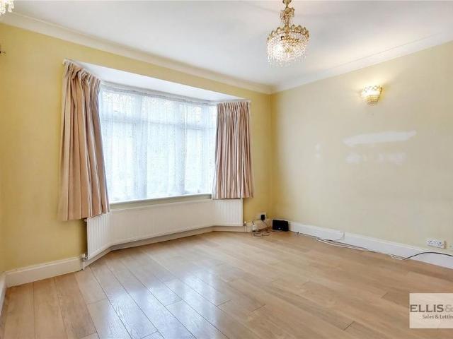 4 bedroom house to rent