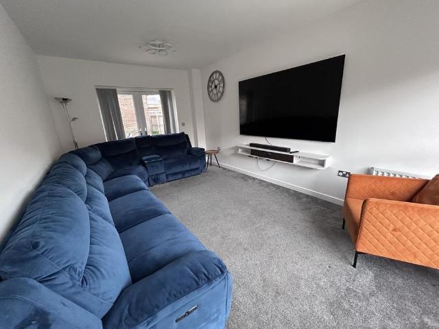 4 bedroom house to rent