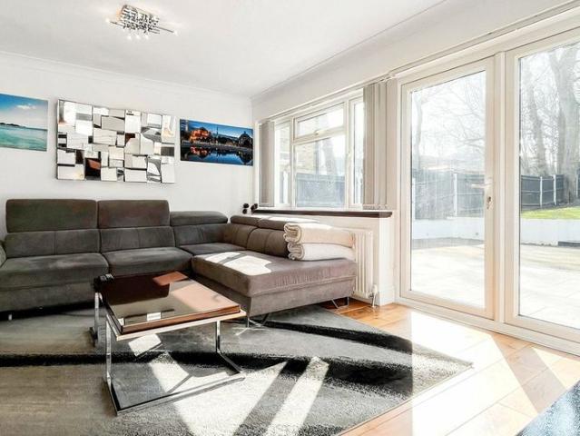 4 bedroom house to rent