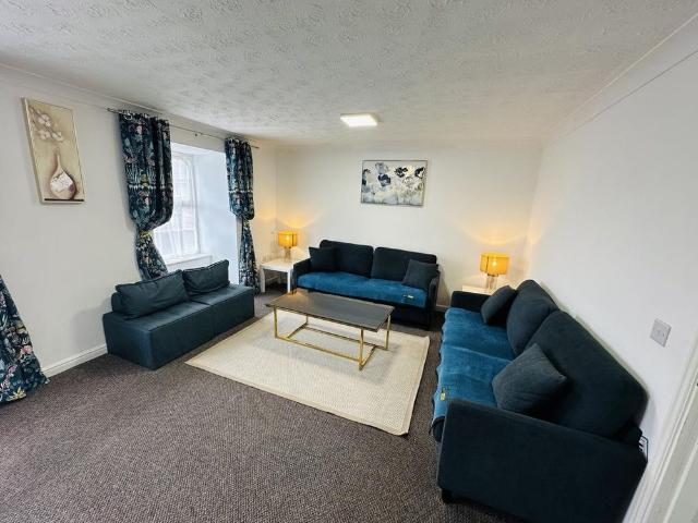 4 bedroom house to rent