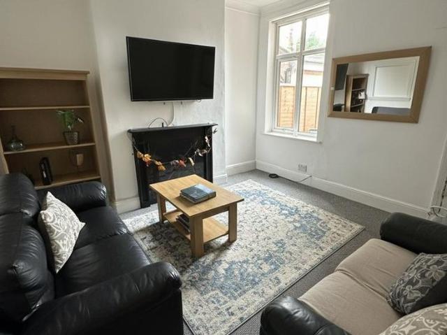 4 bedroom house to rent