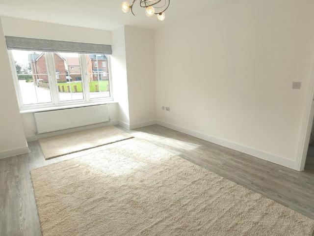 4 bedroom house to rent