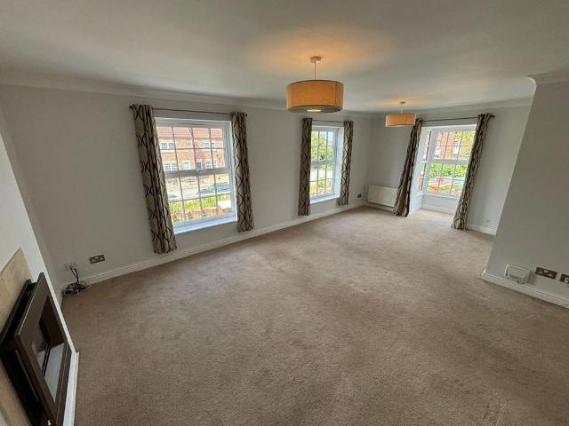 4 bedroom house to rent