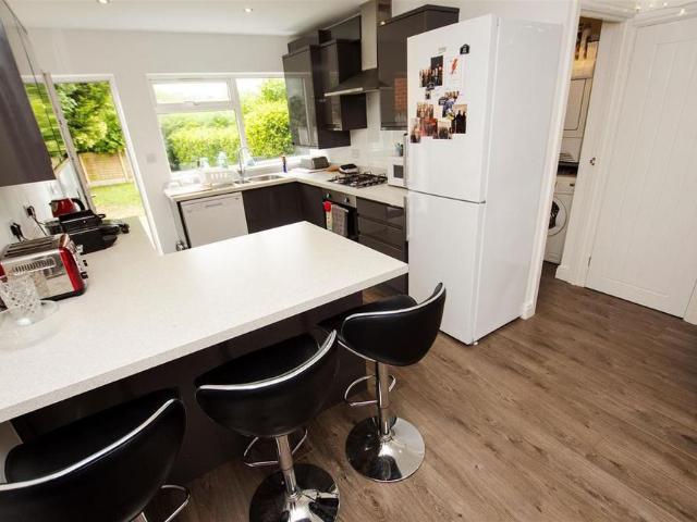 4 bedroom house to rent