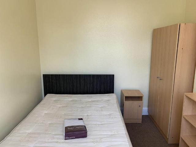 4 bedroom house to rent